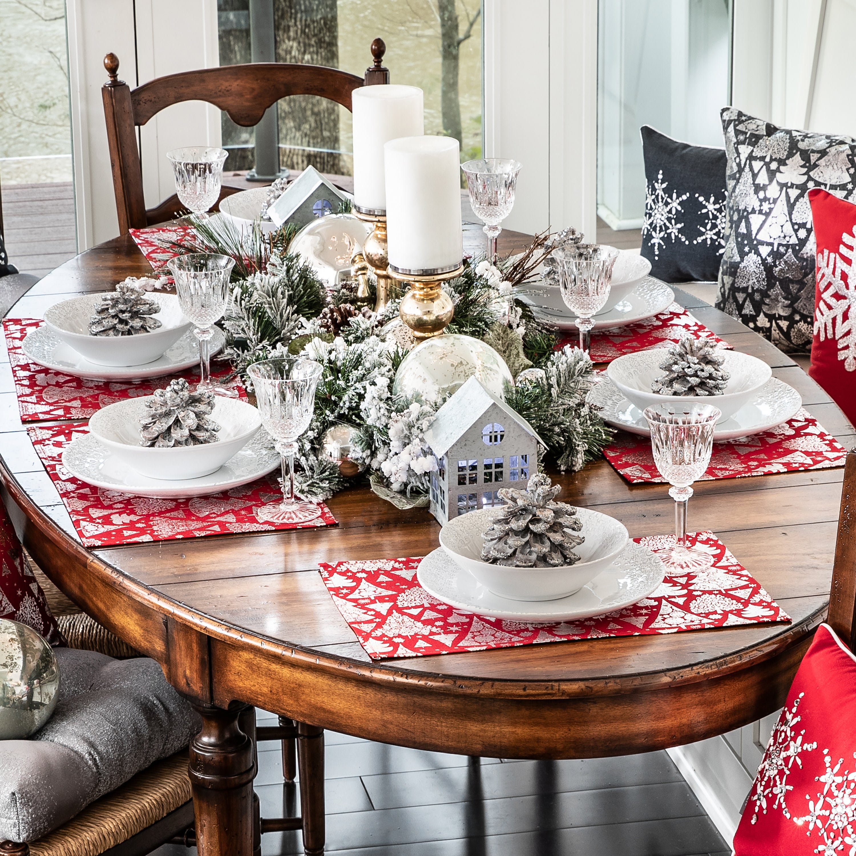 Indoor Metallic Christmas Trees Red Placemat (Set of 2) - Pillow Perfect